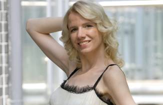 Kaip Laura iš bjauriojo ančiuko virto gulbe - Respublika.lt - Naujienų ...