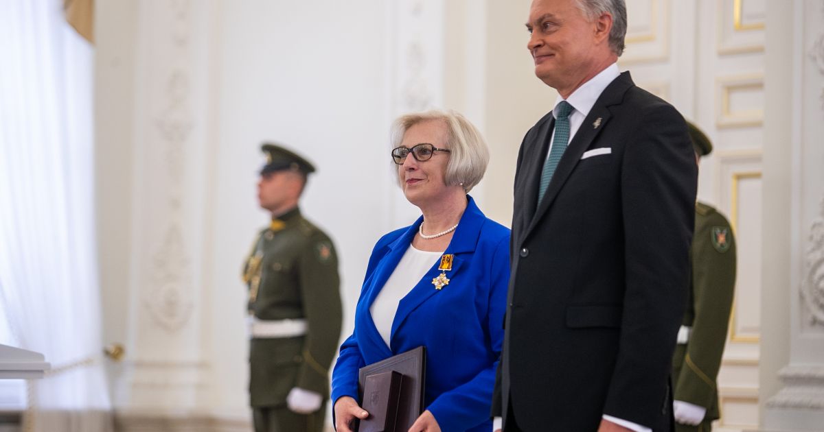 G.Nausėda įteikė valstybinius apdovanojimus Lietuvai nusipelniusiems ...