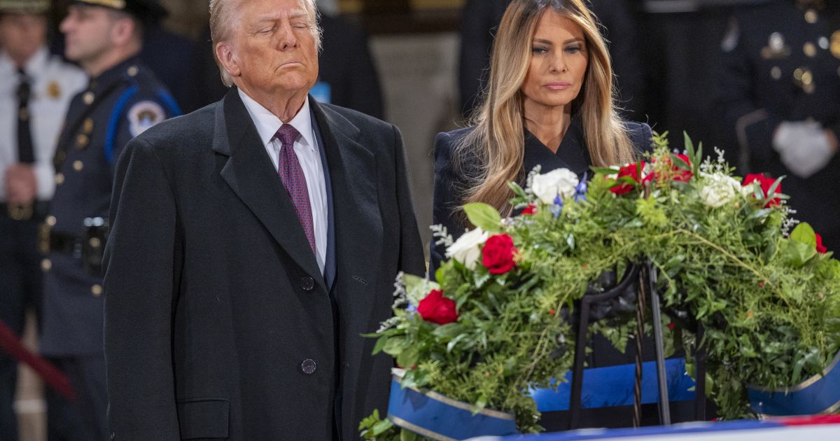 D.Trumpas Kapitolijuje atidavė pagarbą J.Carteriui - Respublika.lt - Naujienų ir žinių portalas