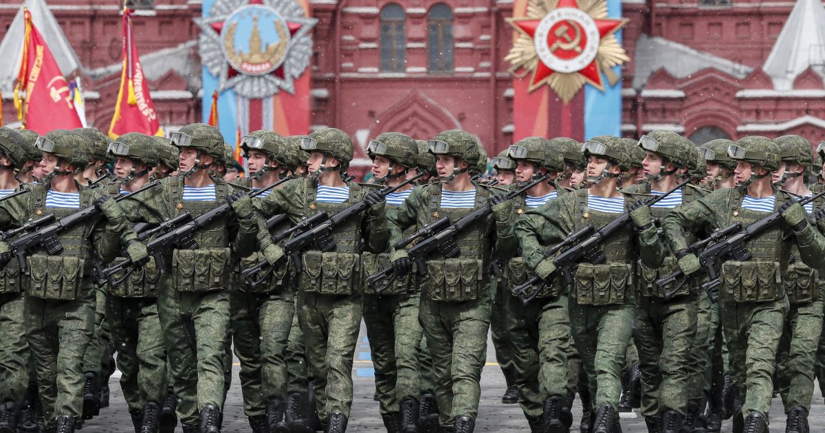 Reaguodama į grėsmes, Rusija didina kariuomenę - Respublika.lt ...