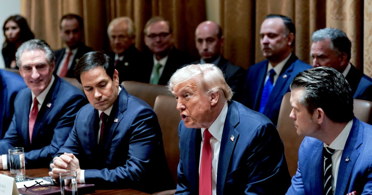 D.Trumpas: tarifai Europos Sąjungai sudarys 25 proc. - Respublika.lt ...