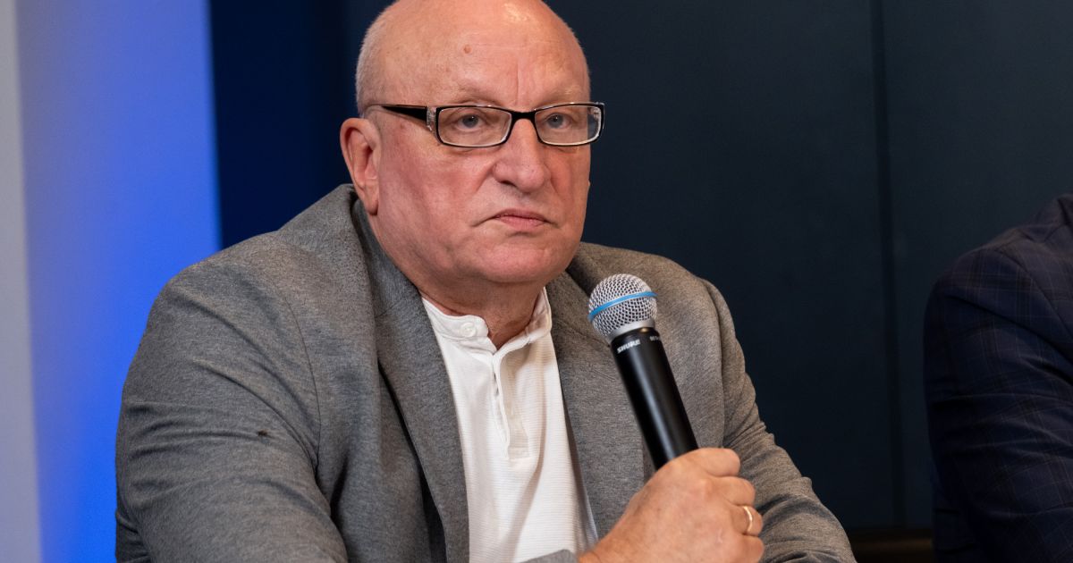 Algimantas RUSTEIKA: Išduoda visada savi - Respublika.lt - Naujienų ir ...